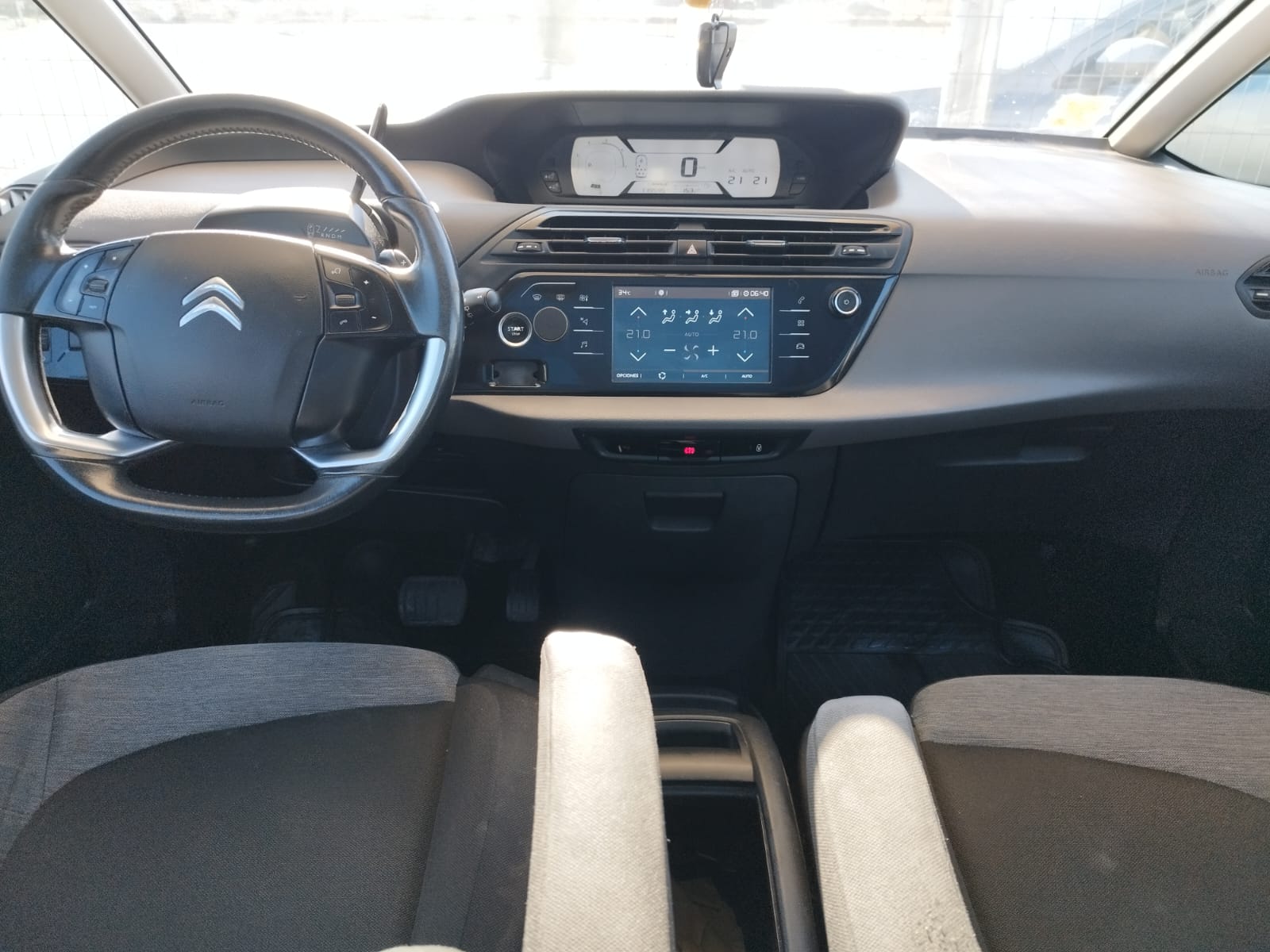 CITROEN C4 PICASSO 1.6CC HDI AUT – 2017 – VITAPIA